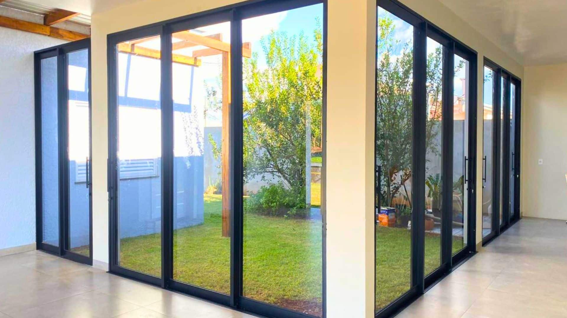 Todos os meses, o Retorno sobre o Investimento no digital é superado em ...